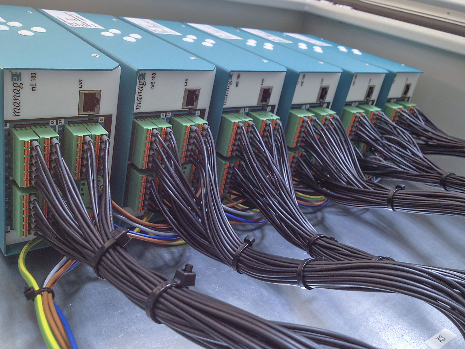 mE Package Units » manageE